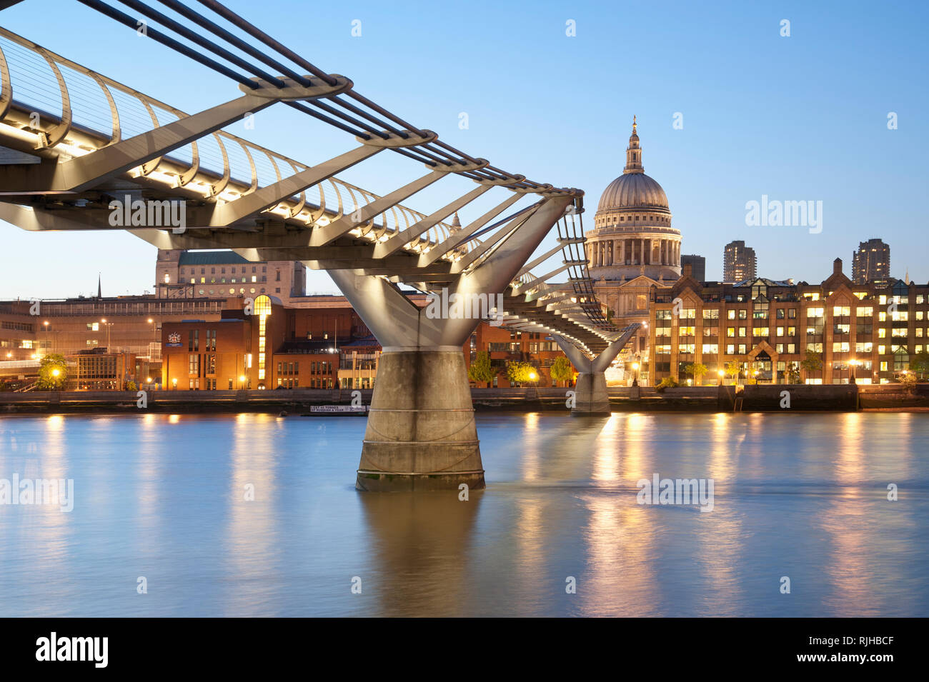 Millennium Bridge and St Paul's at Sunset Stock Photo - Alamy