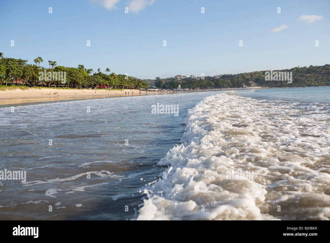 Trail behind boat hi-res stock photography and images - Alamy