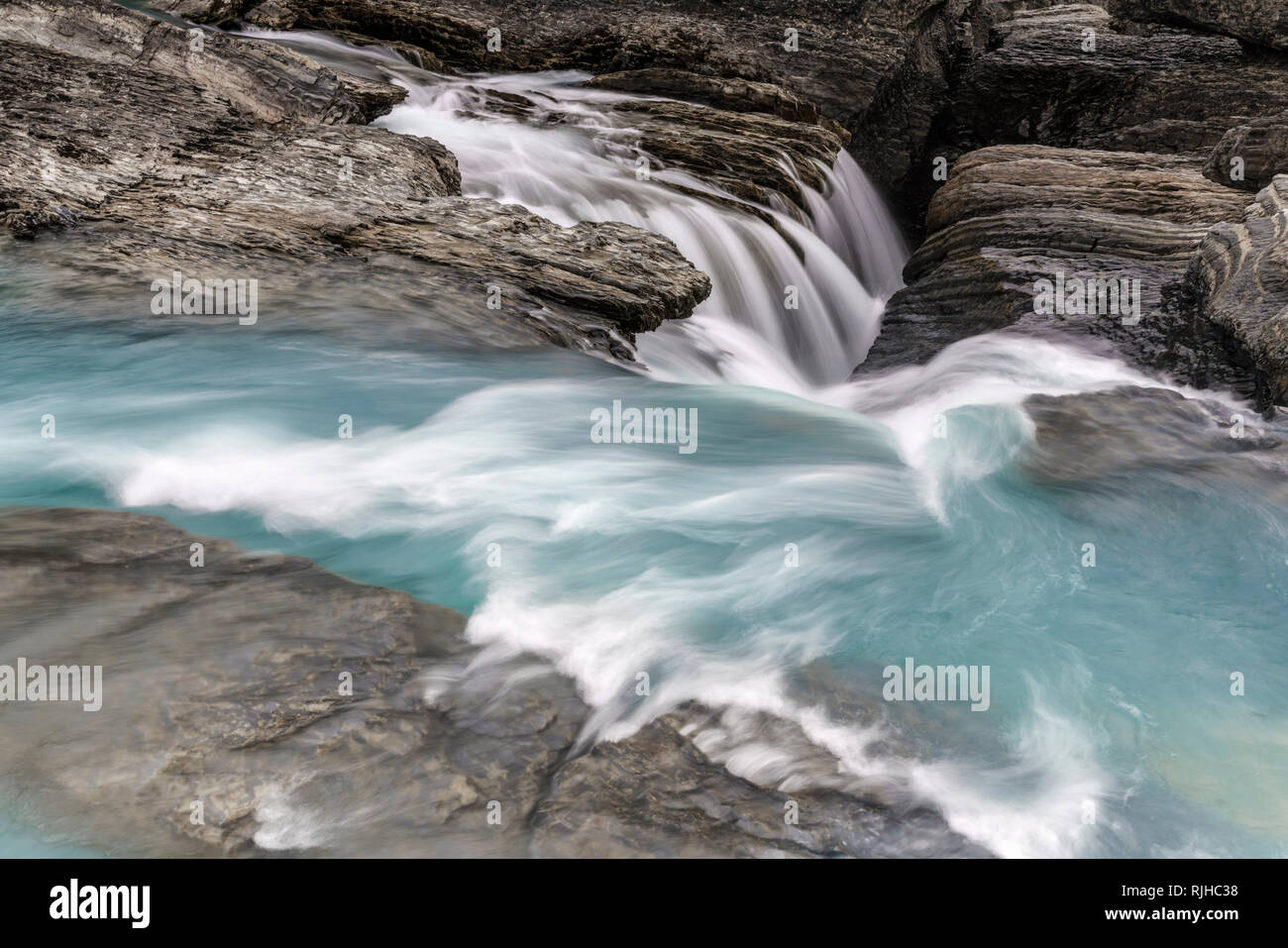 Natural Bridge Yoho Alberta Stock Photo - Alamy