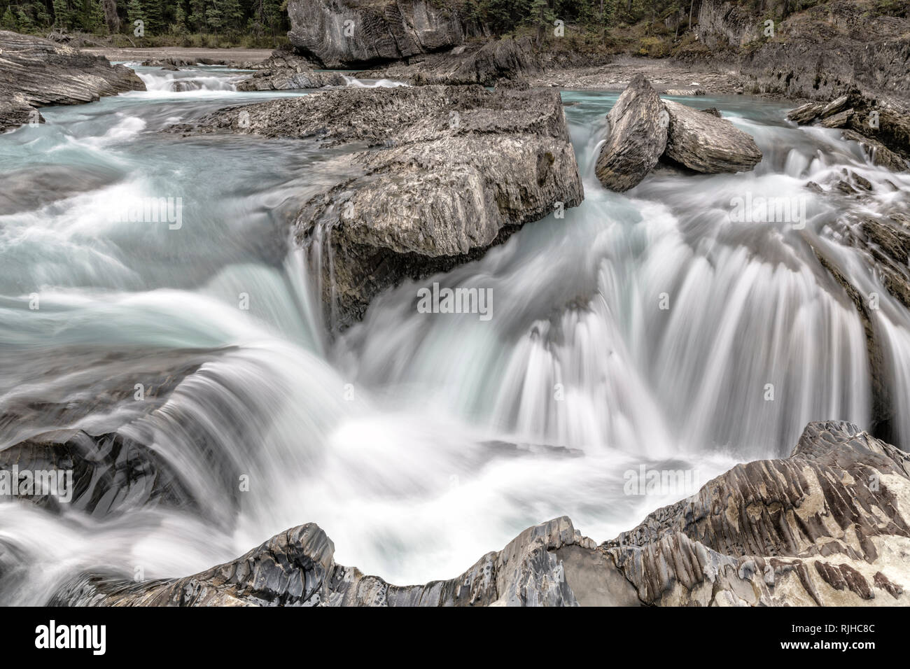 Natural Bridge Yoho Alberta Stock Photo - Alamy
