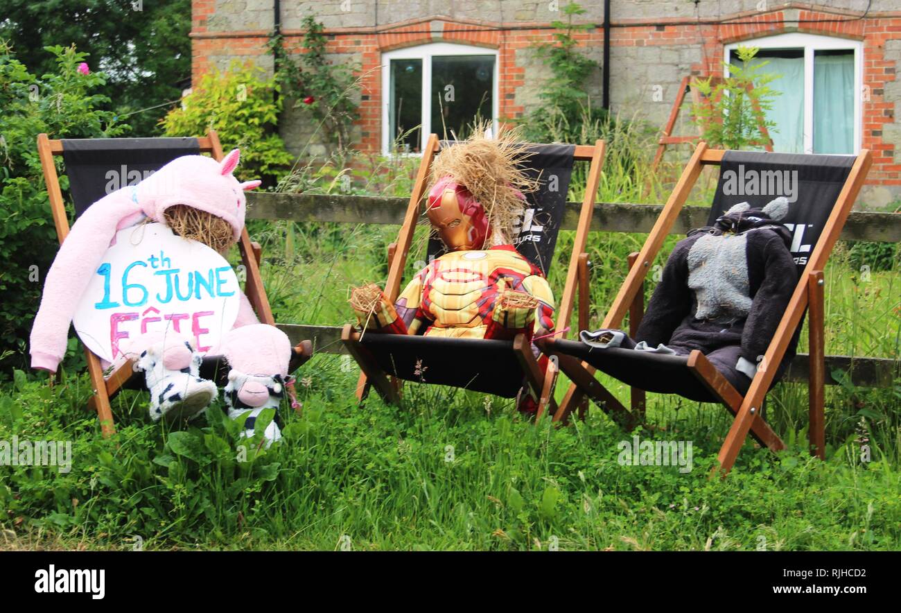 Rabbit scarecrow hi-res stock photography and images - Alamy