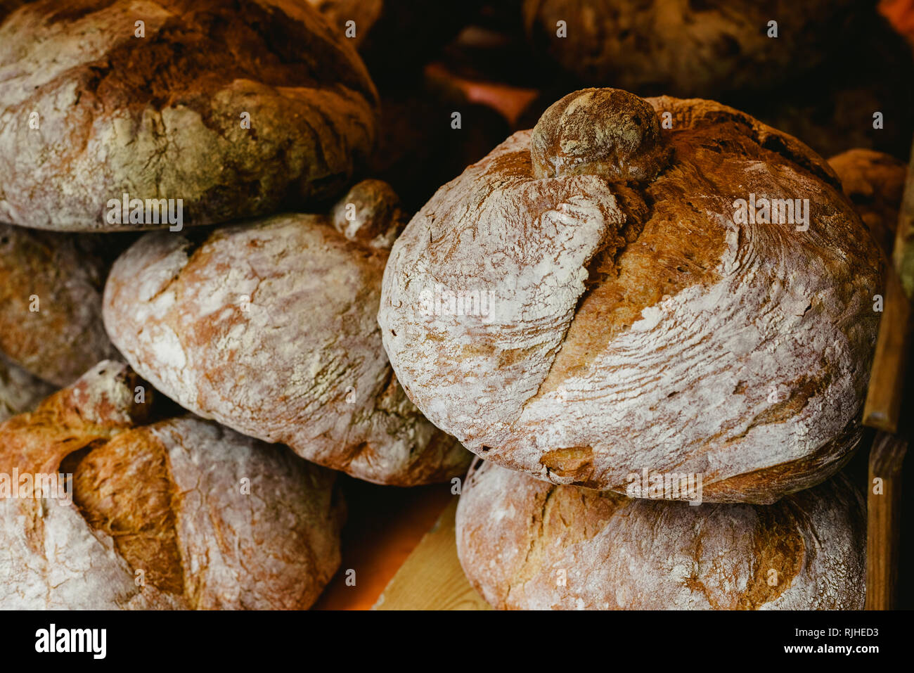 Mediterranean traditional handmade round breads Stock Photo - Alamy