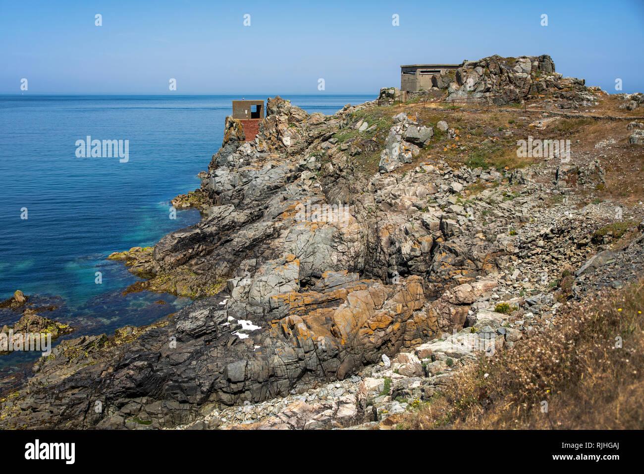 Ww2 gun emplacements hi-res stock photography and images - Alamy