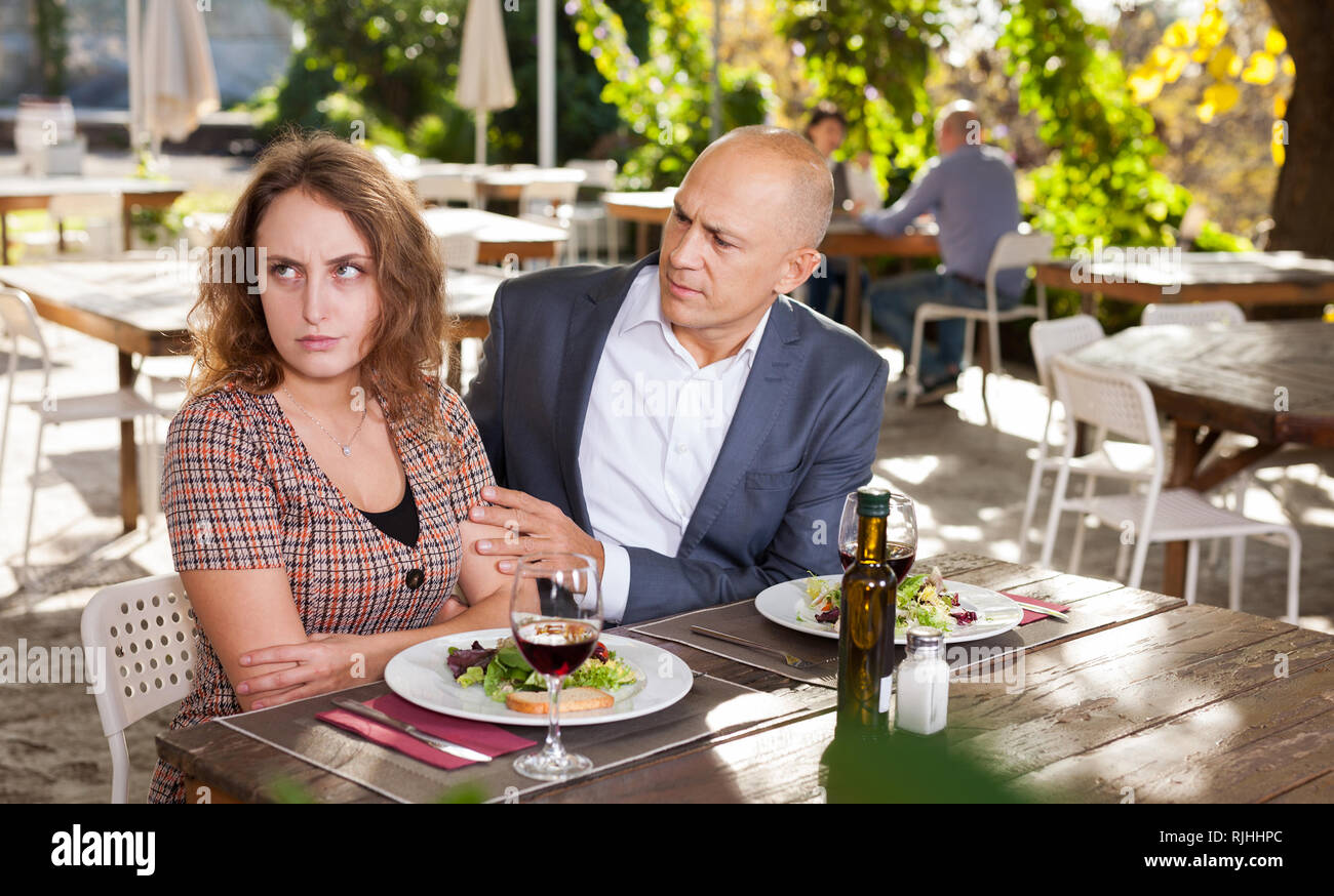 Family argument dinner table hi-res stock photography and images - Alamy