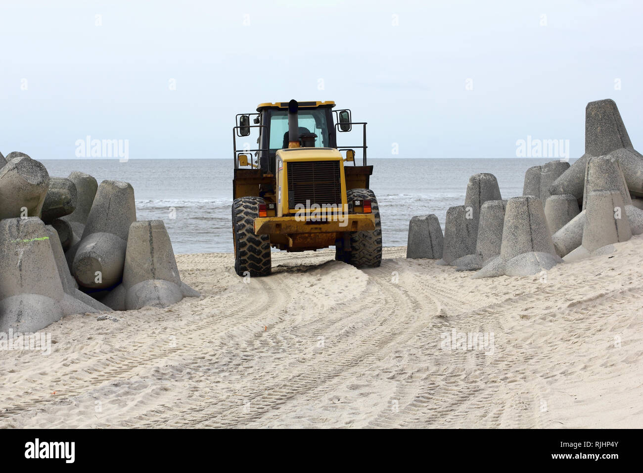 Workings for the coast protection on the Island of Sylt Stock Photo - Alamy