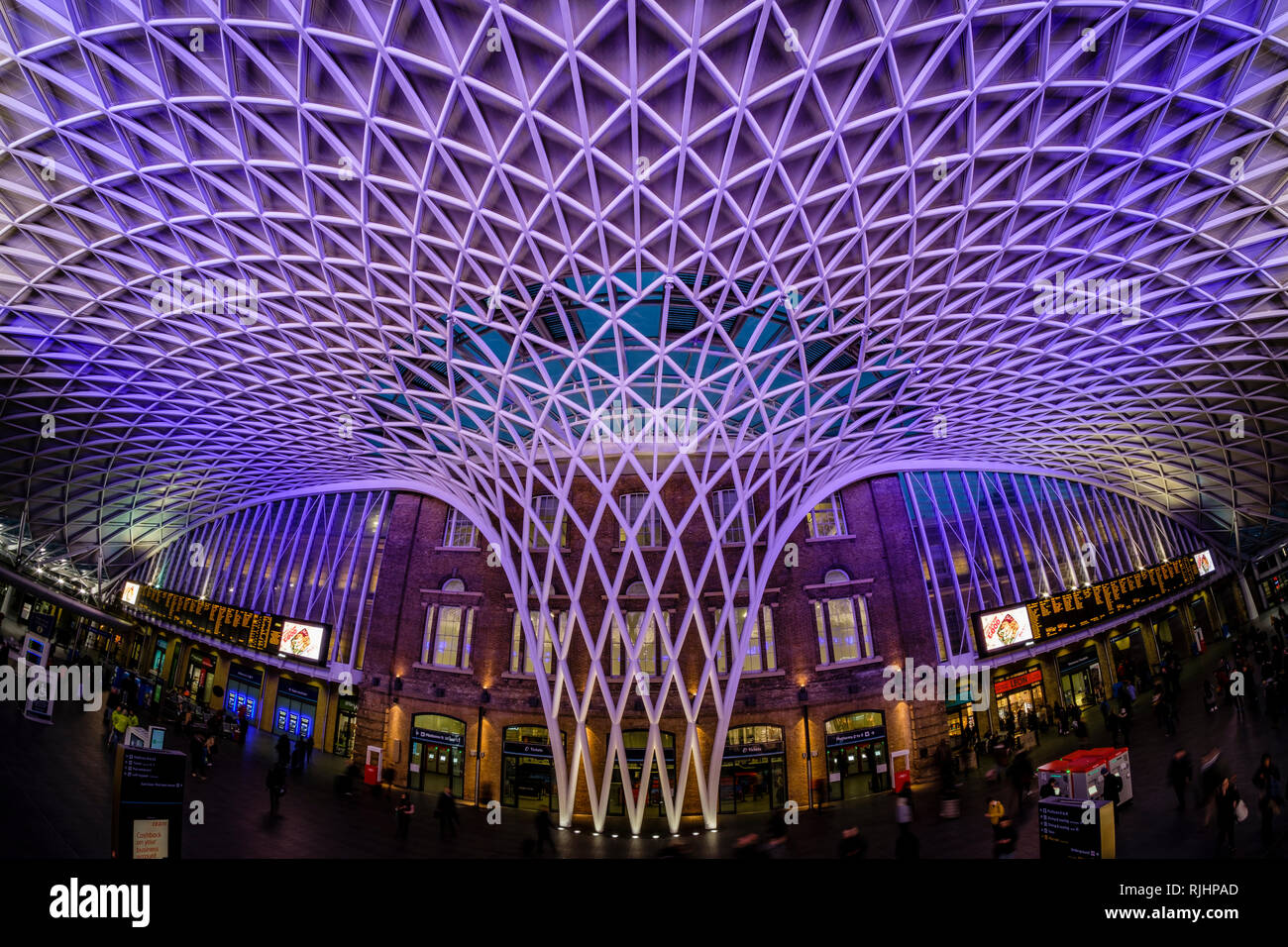 Kings Cross Railway Station, London, England Stock Photo - Alamy