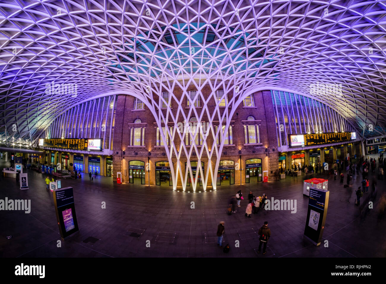 Kings Cross Railway Station, London, England Stock Photo - Alamy