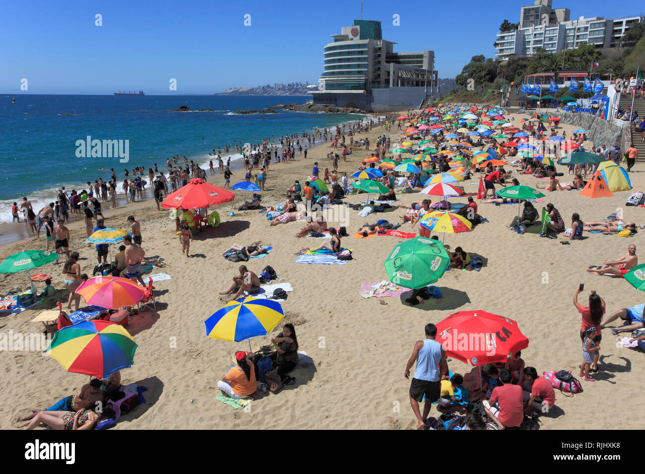 Vina del mar chile beach hi-res stock photography and images - Alamy