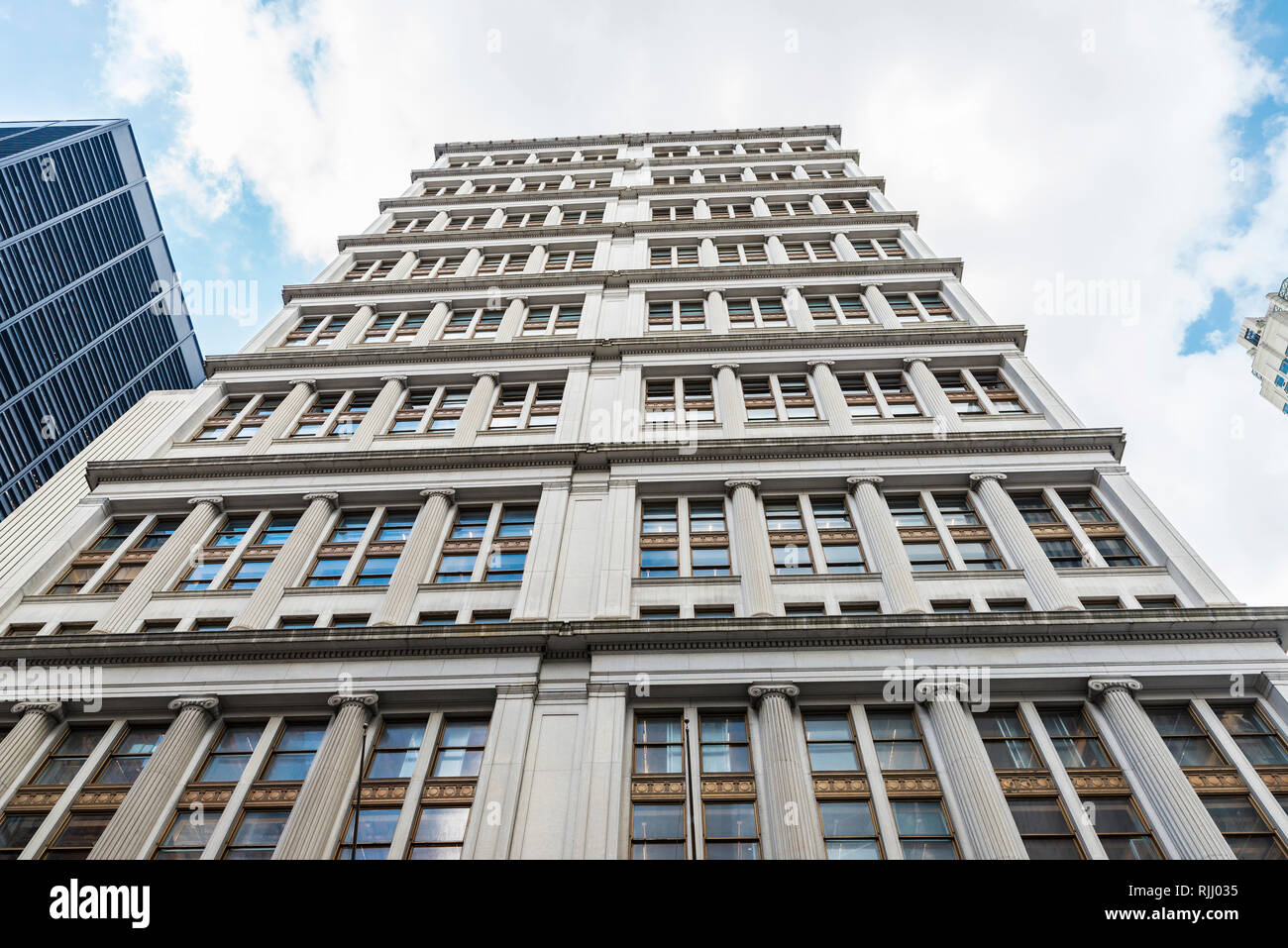 Facade of a classic skyscraper in Manhattan in New York City, USA Stock ...
