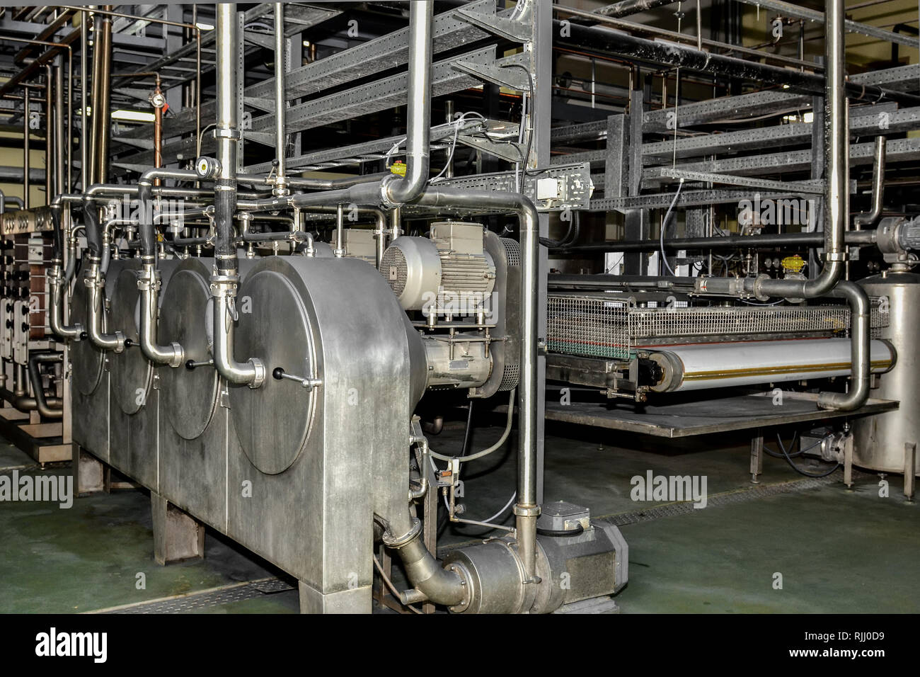 Potato storage warehouse hi-res stock photography and images - Alamy