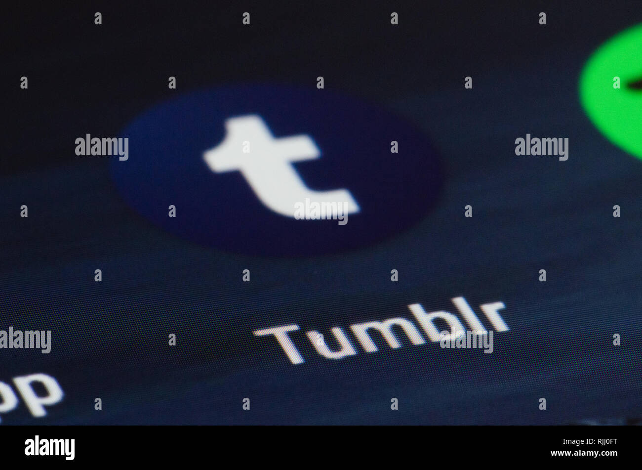 Tumblr logo hi-res stock photography and images - Alamy