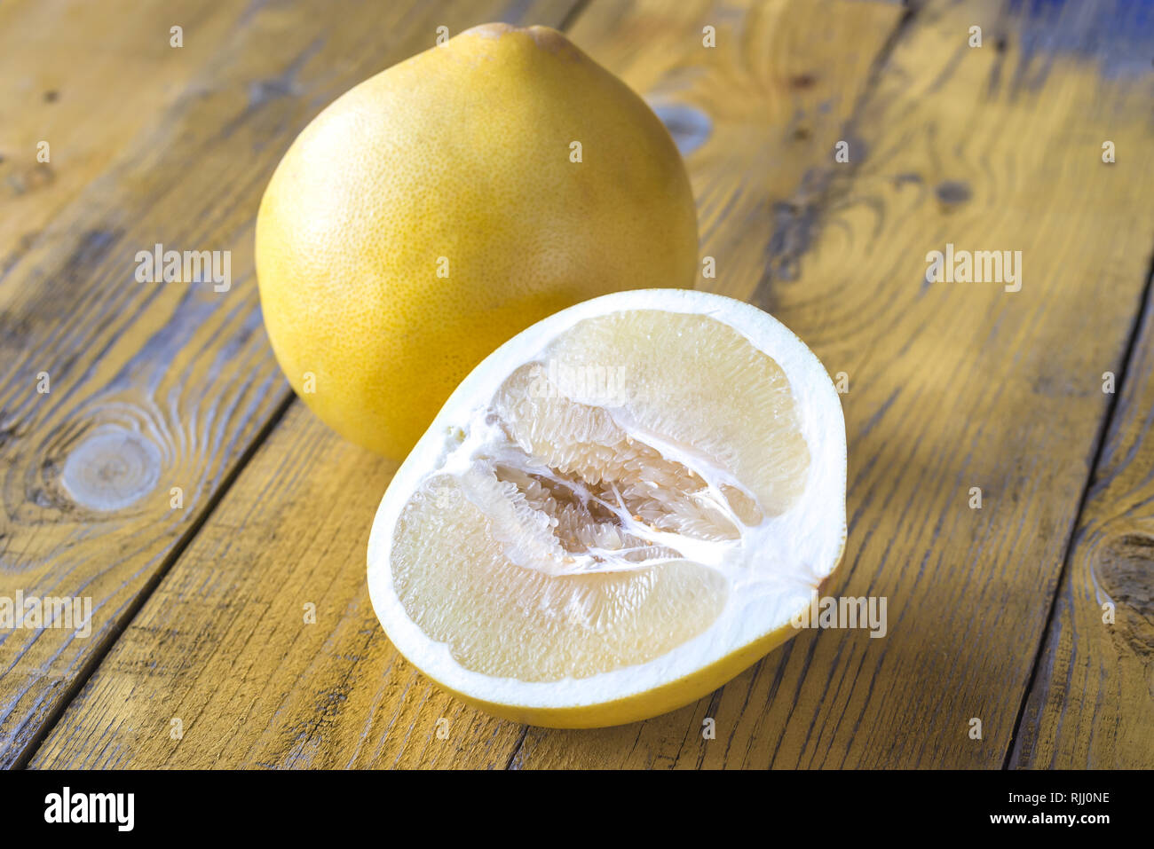 Pomelo pomello citrus fruit hi-res stock photography and images - Alamy