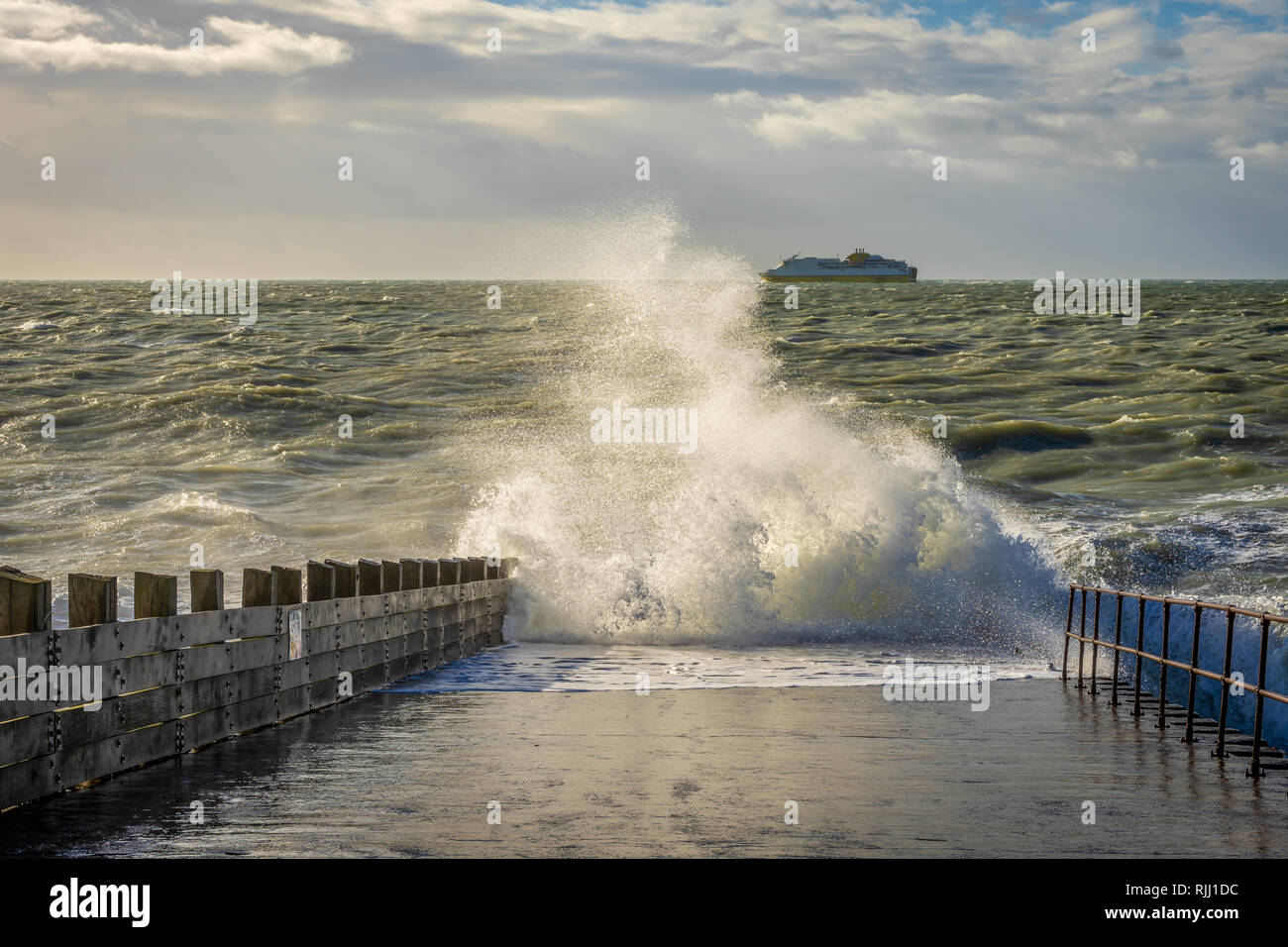 ship sailing in choppy waters Stock Photo - Alamy