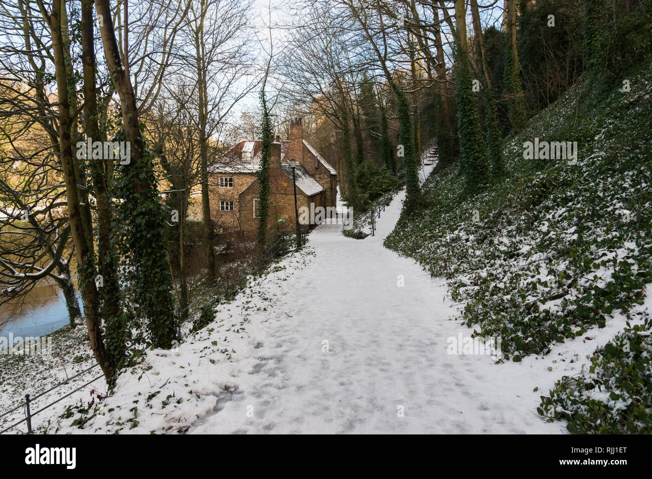 Durham snow hi-res stock photography and images - Alamy