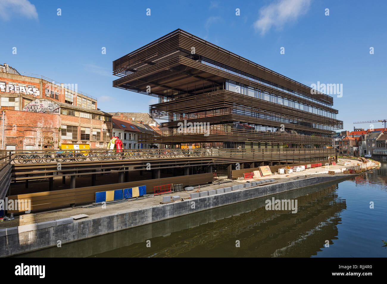 De Krook, Ghent’s new library, a monumental building where knowledge ...