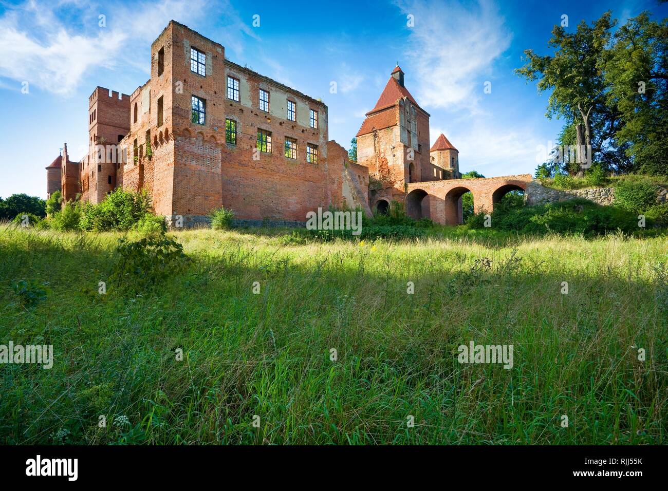 Ruins east prussia hi-res stock photography and images - Alamy