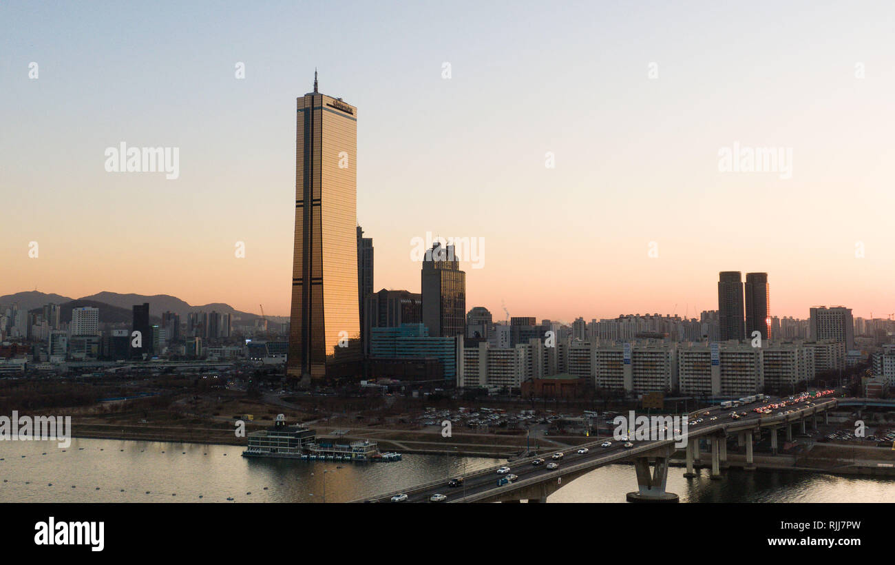 Seoul han river sun drone hi-res stock photography and images - Alamy