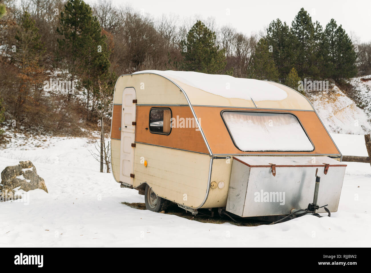 Caravan Winter Stock Photos & Caravan Winter Stock Images - Alamy