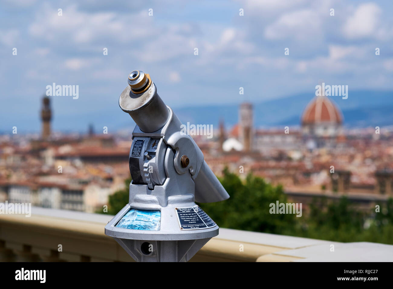 Old italy coin hi-res stock photography and images - Alamy