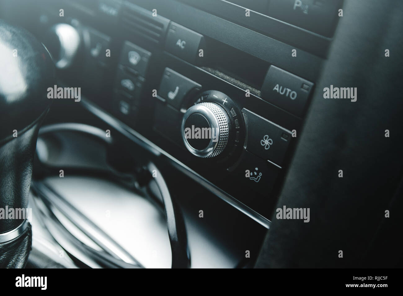 Air condition digital hi-res stock photography and images - Alamy