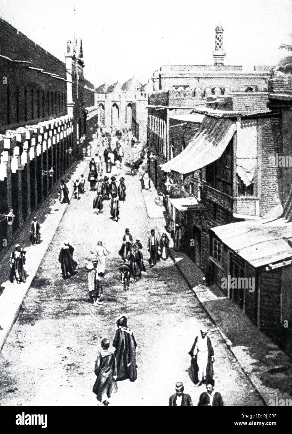 Baghdad iraq street hi-res stock photography and images - Alamy