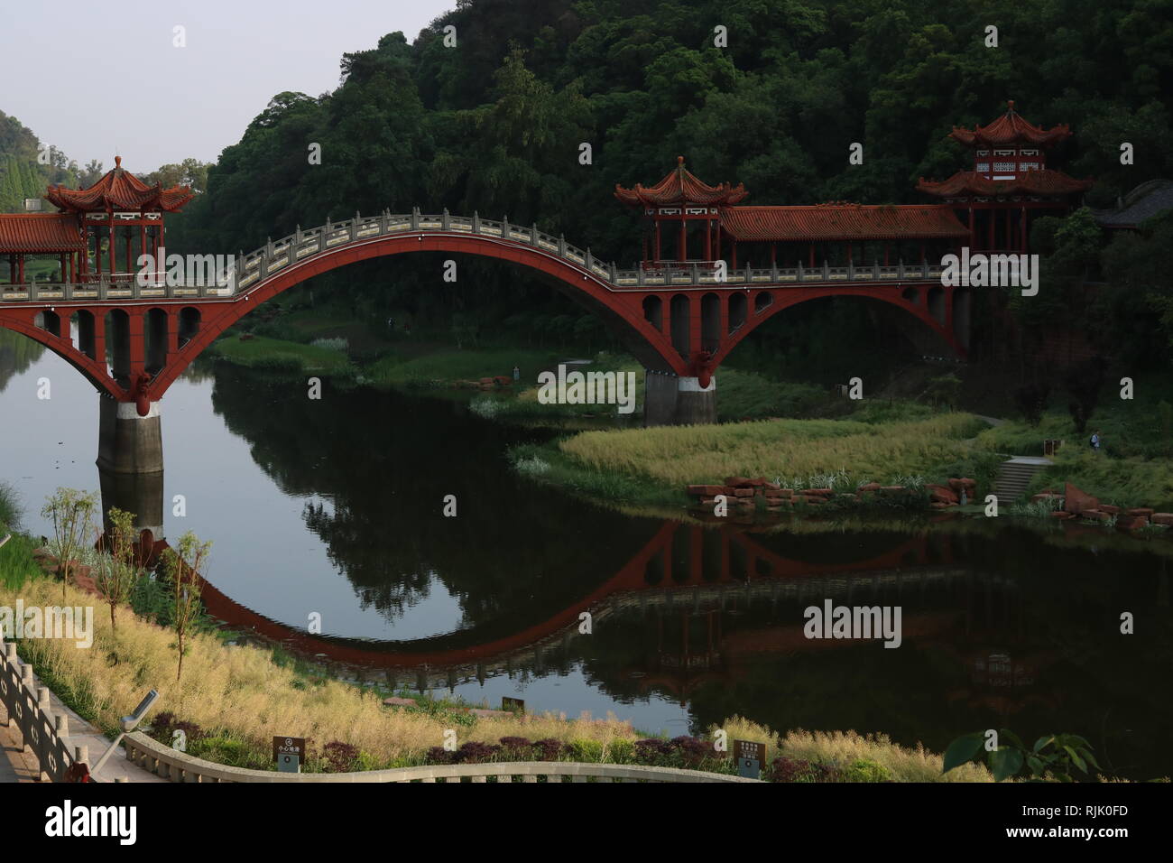 Leshan, Sichuan, Haoshang Bridge Stock Photo - Alamy