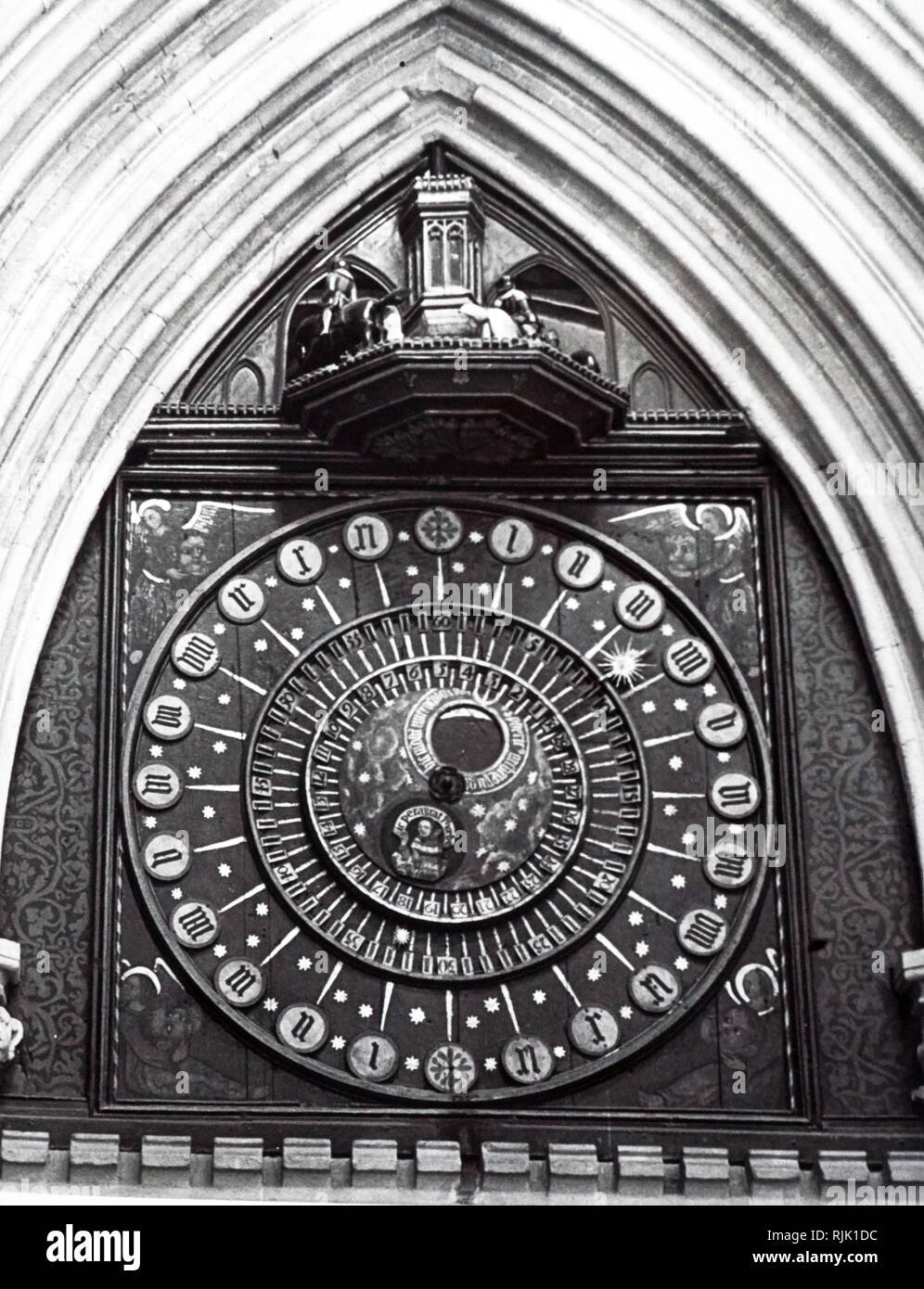 Wells cathedral clock hi-res stock photography and images - Alamy