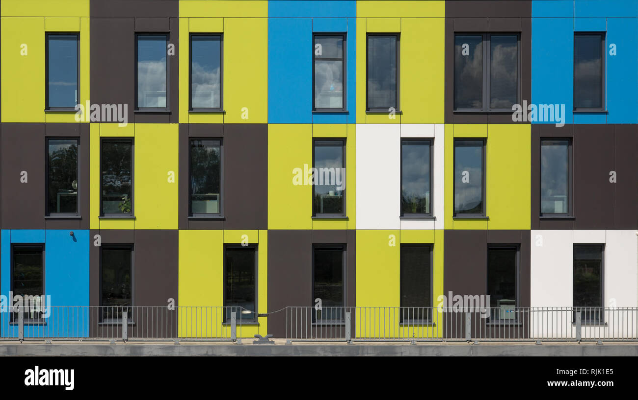 Container house hi-res stock photography and images - Alamy