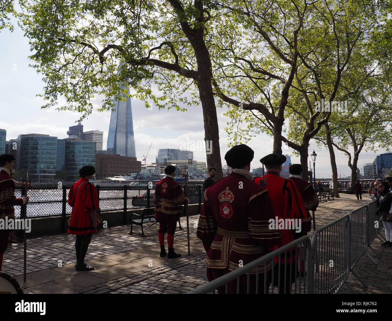 Actors in period costume outside the tower of london hi-res stock ...
