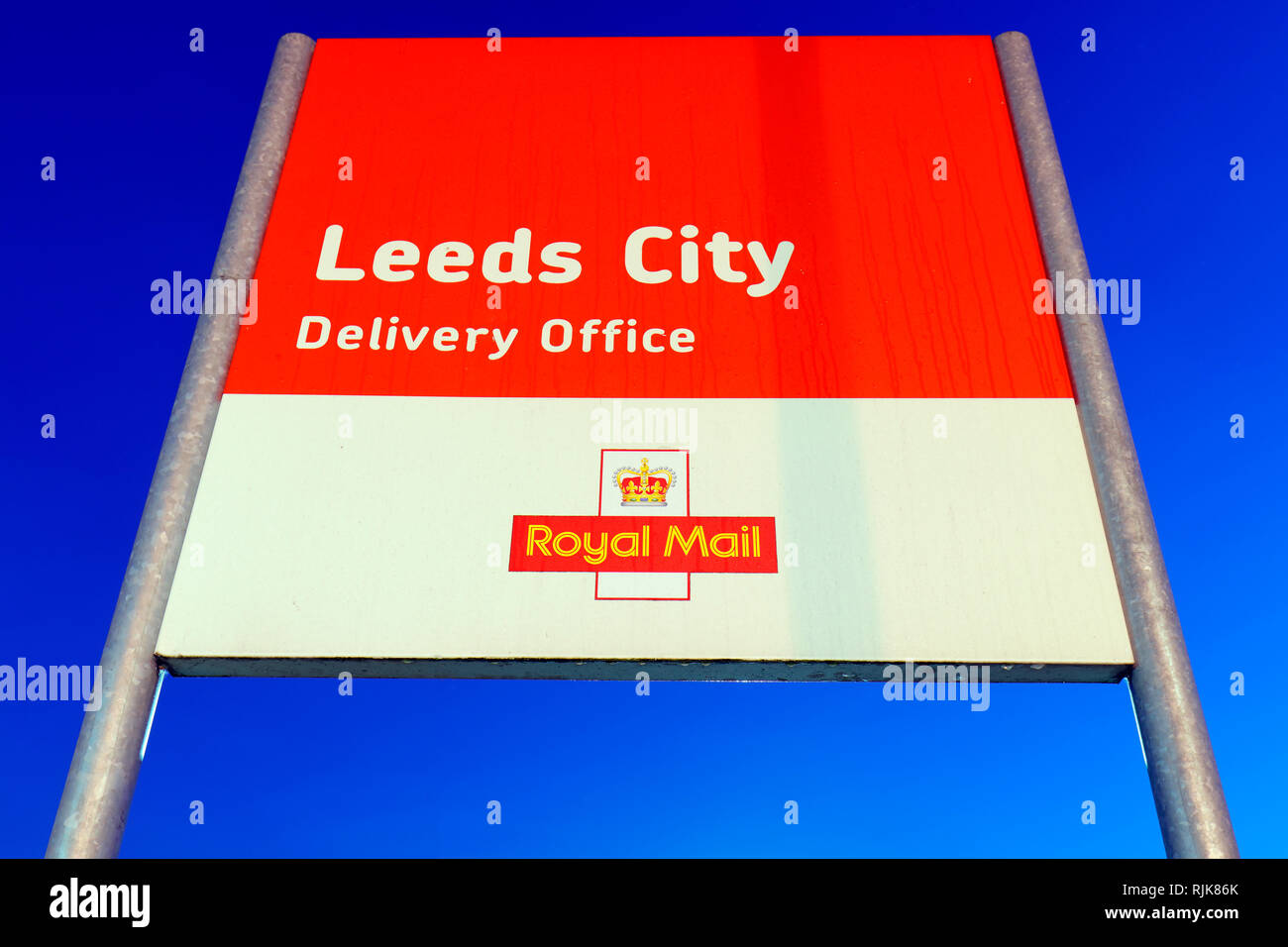 Royal Mail Sign High Resolution Stock Photography and Images - Alamy