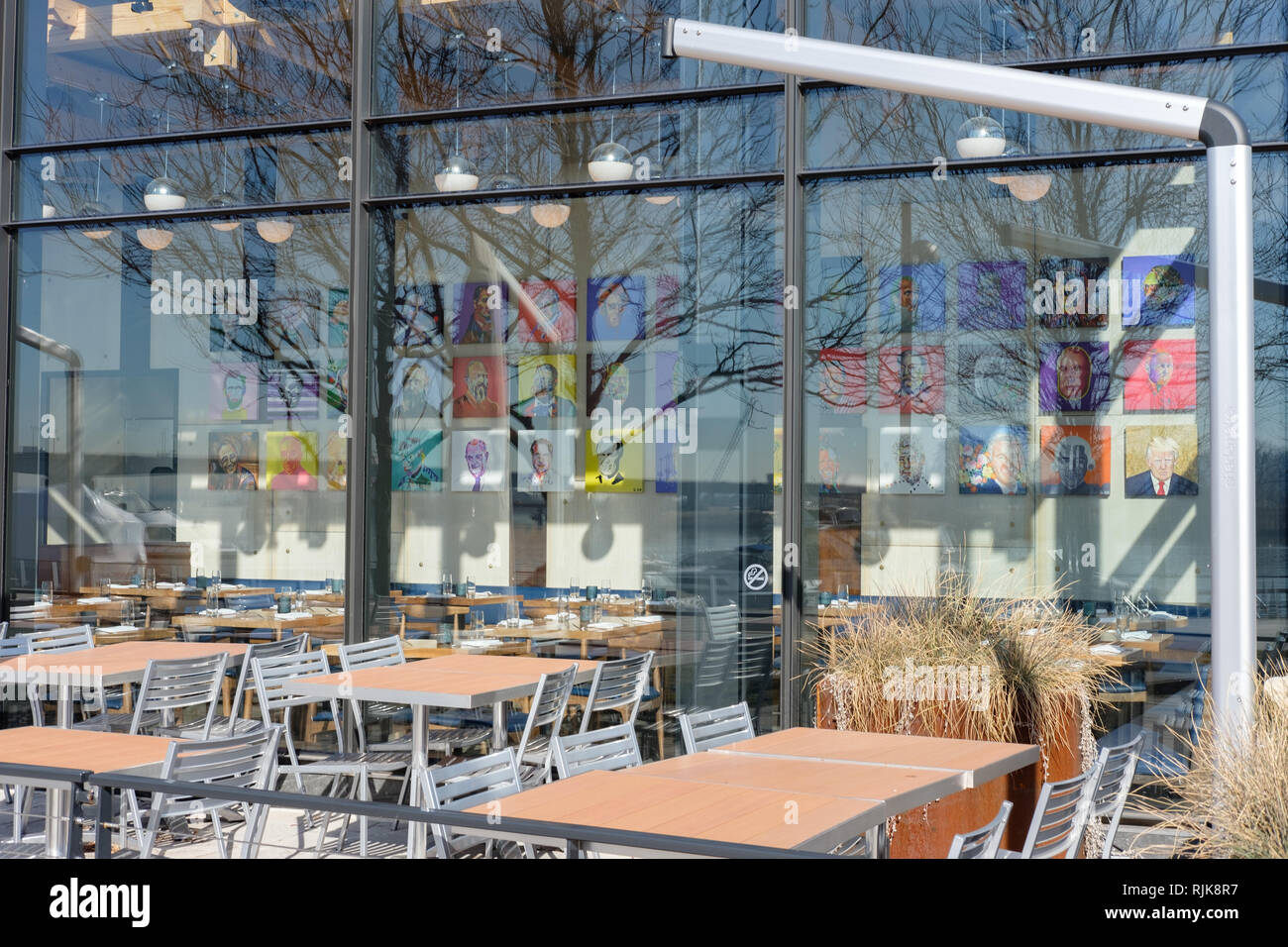 Vibrant riverfront hi-res stock photography and images - Alamy