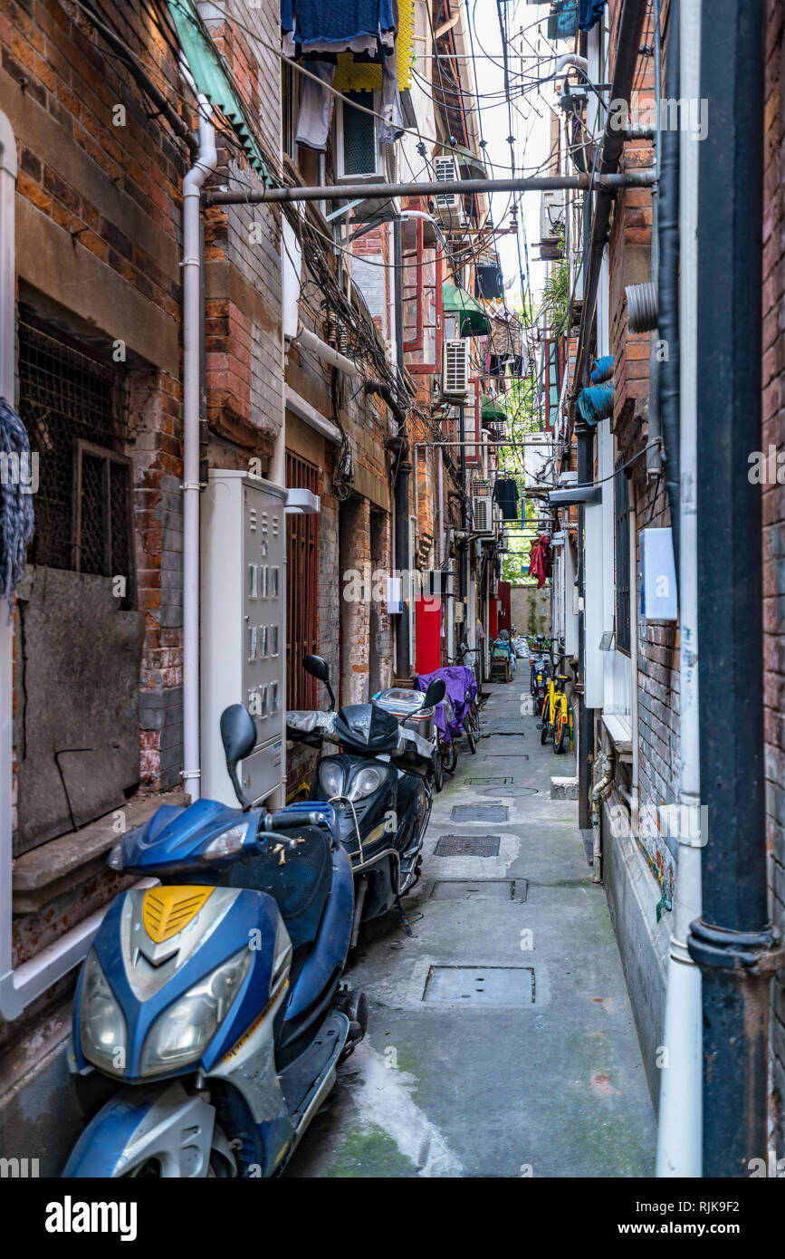 Shanghai alley hi-res stock photography and images - Alamy