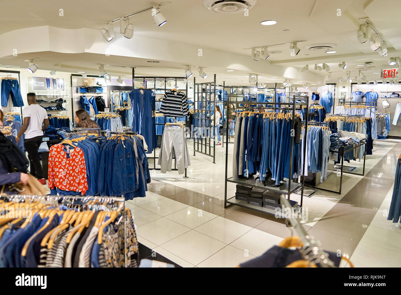 NEW YORK - MARCH 19, 2016: inside of Forever 21 in New-York. Forever 21 ...