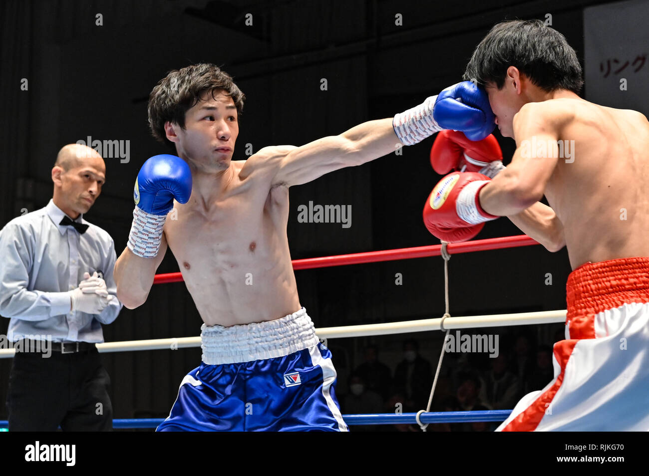 Tokyo, Japan. 6th Feb, 2019. (L-R) Koji Tanaka (Referee), Masahiro ...