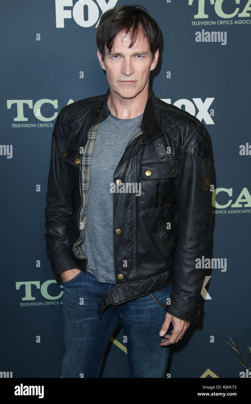 PASADENA, LOS ANGELES, CA, USA - FEBRUARY 06: Actor Stephen Moyer ...