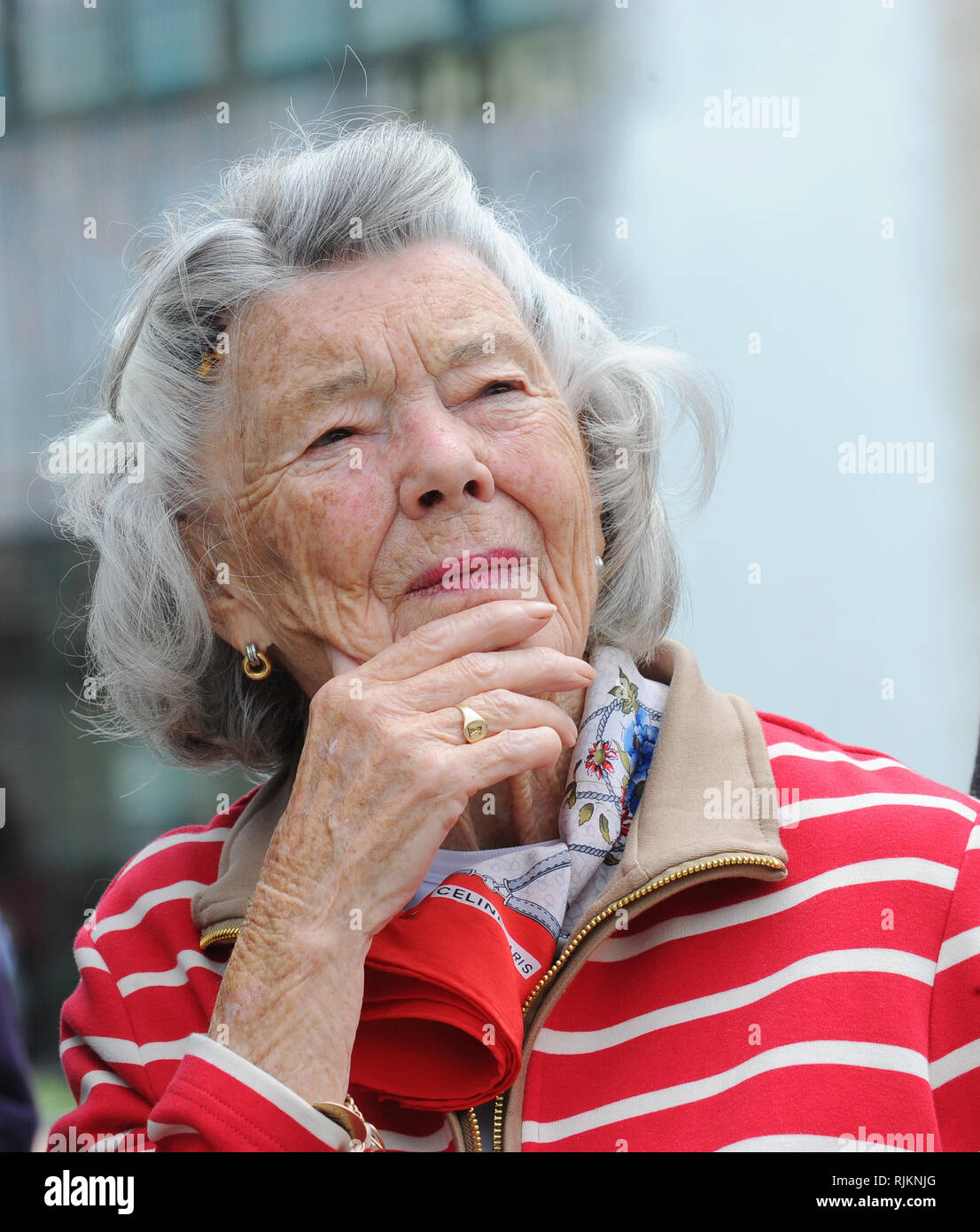 Rosamunde pilcher hi-res stock photography and images - Alamy