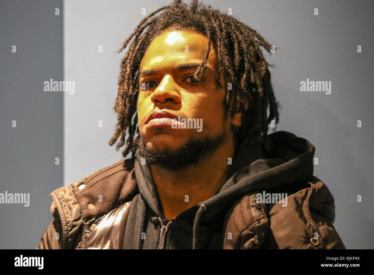 Mma fighting hi-res stock photography and images - Alamy