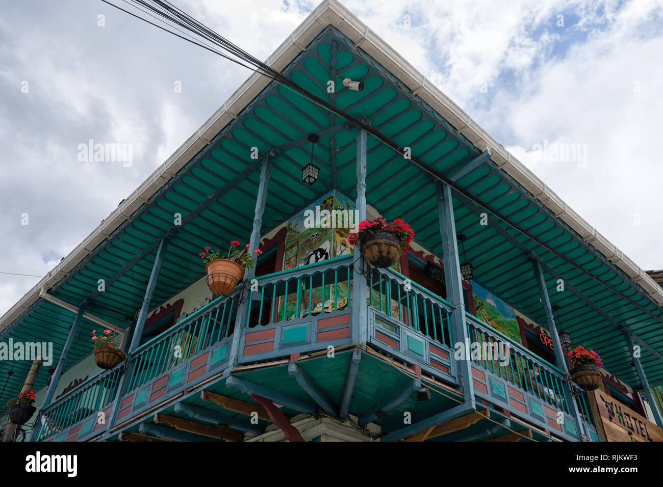 Coloured building hi-res stock photography and images - Alamy