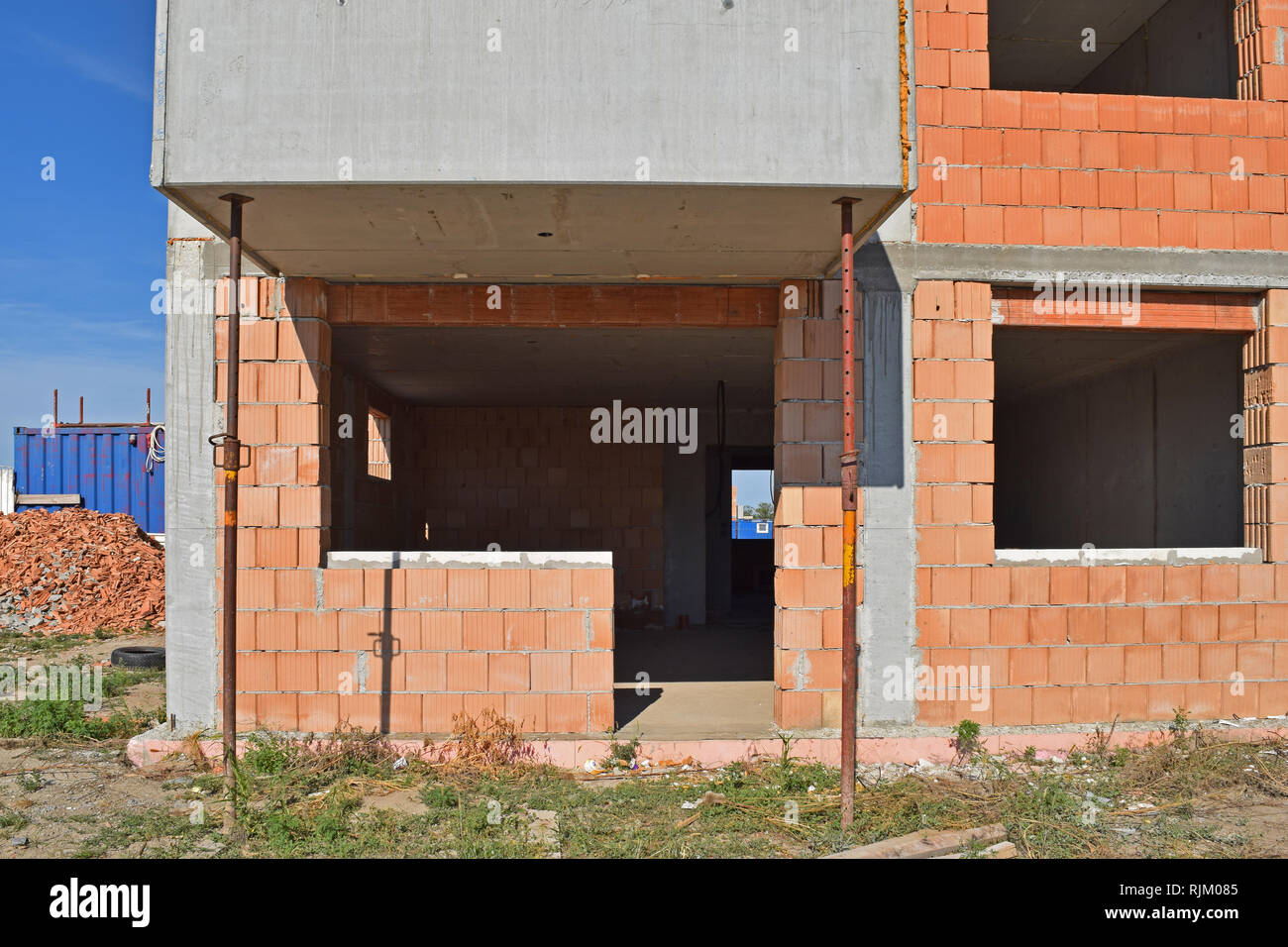 Rough construction hi-res stock photography and images - Alamy