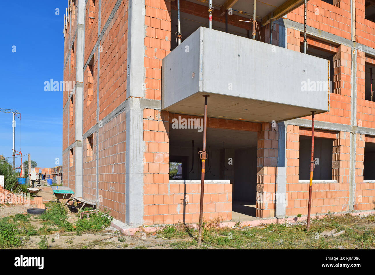 Rough construction hi-res stock photography and images - Alamy
