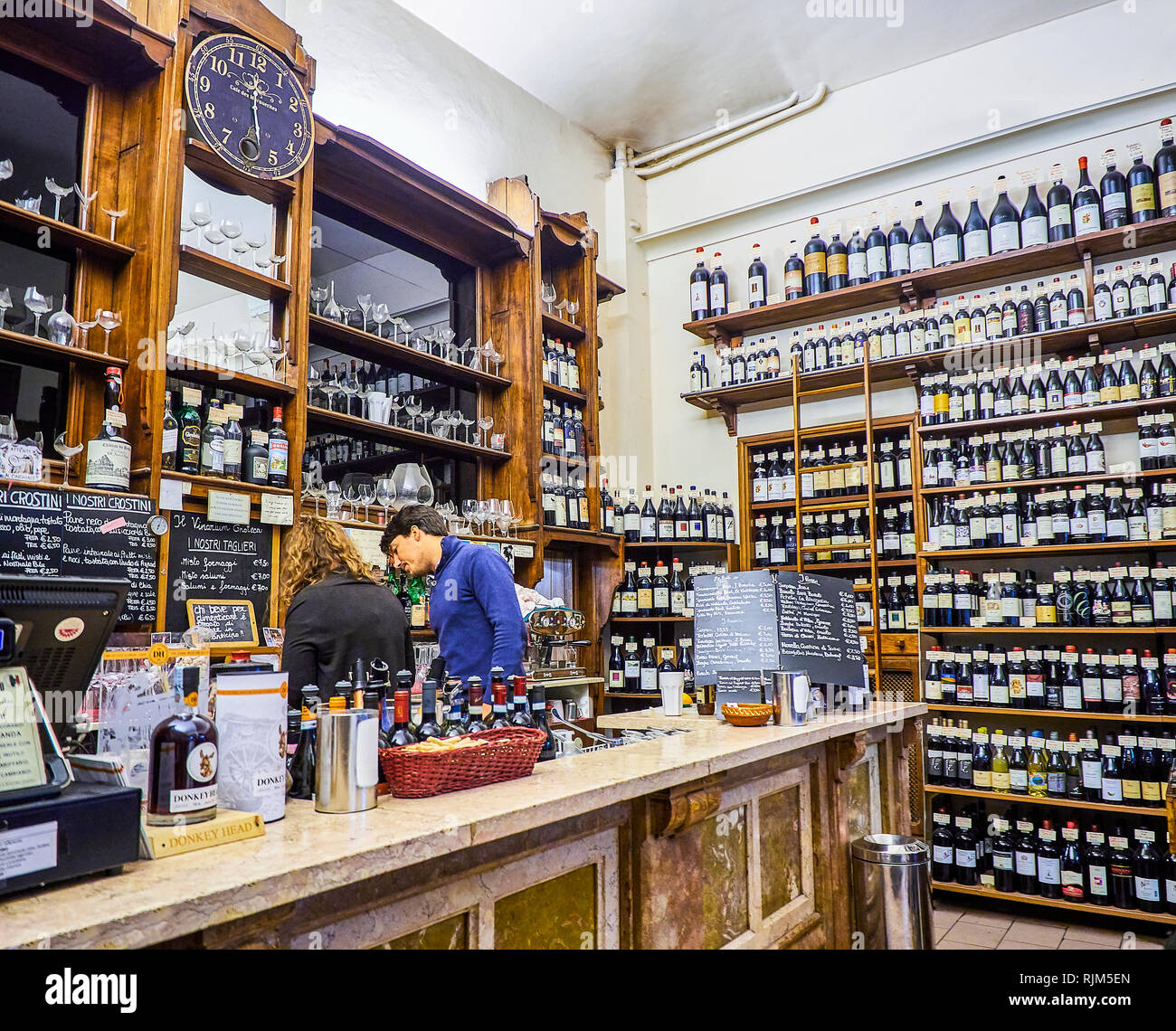 Italian waiters italy restaurant hi-res stock photography and images ...