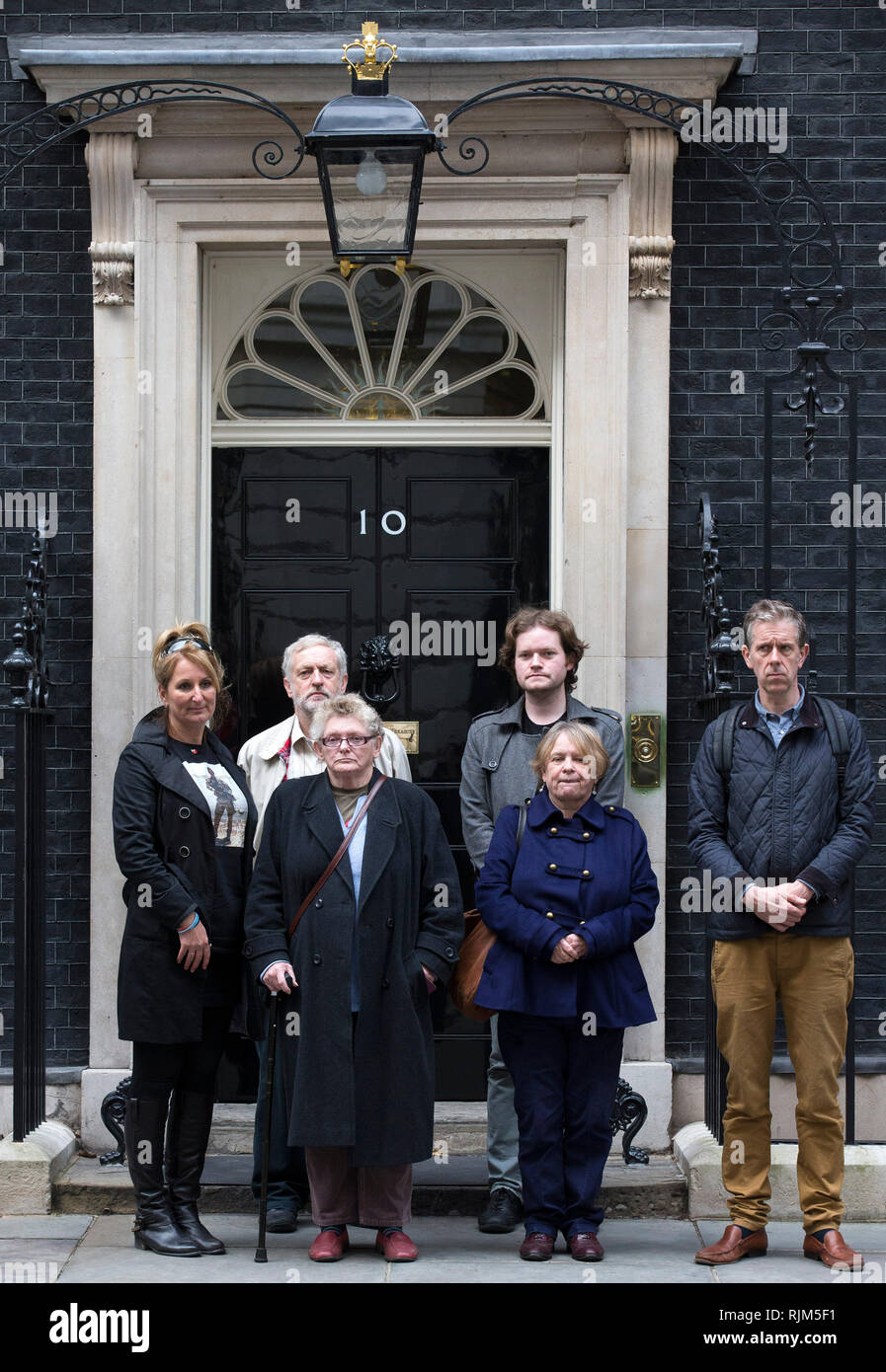 12 downing street hi-res stock photography and images - Alamy