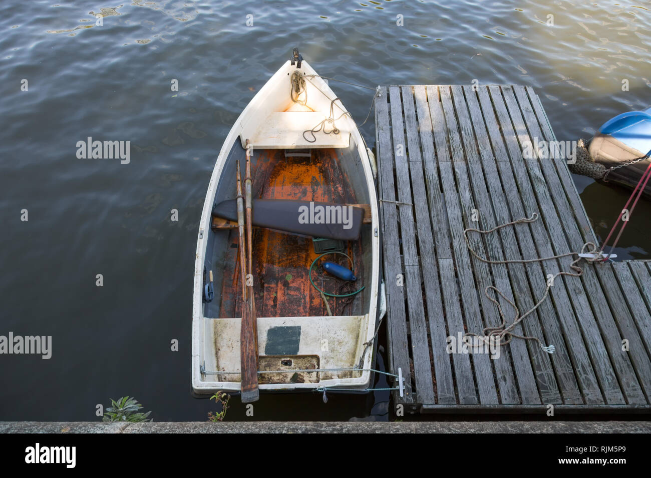 Rotten wooden boat hi-res stock photography and images - Alamy