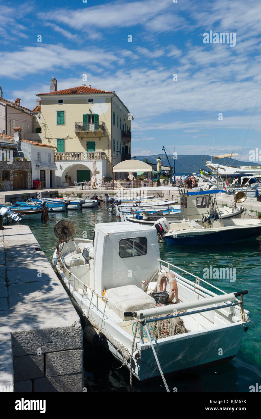 Valun village cres island croatia hi-res stock photography and images ...