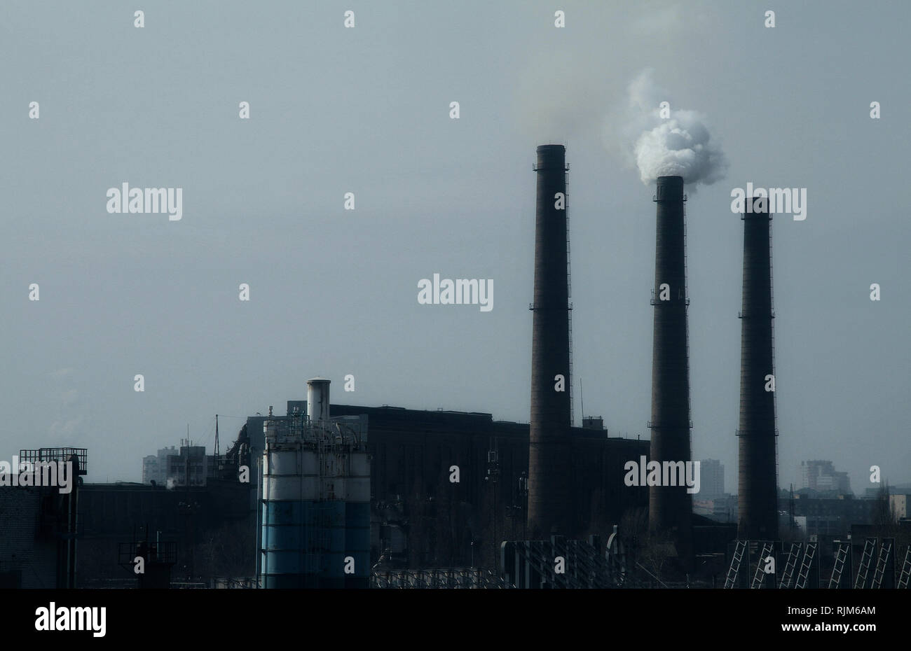 Pollution in smoke hi-res stock photography and images - Alamy