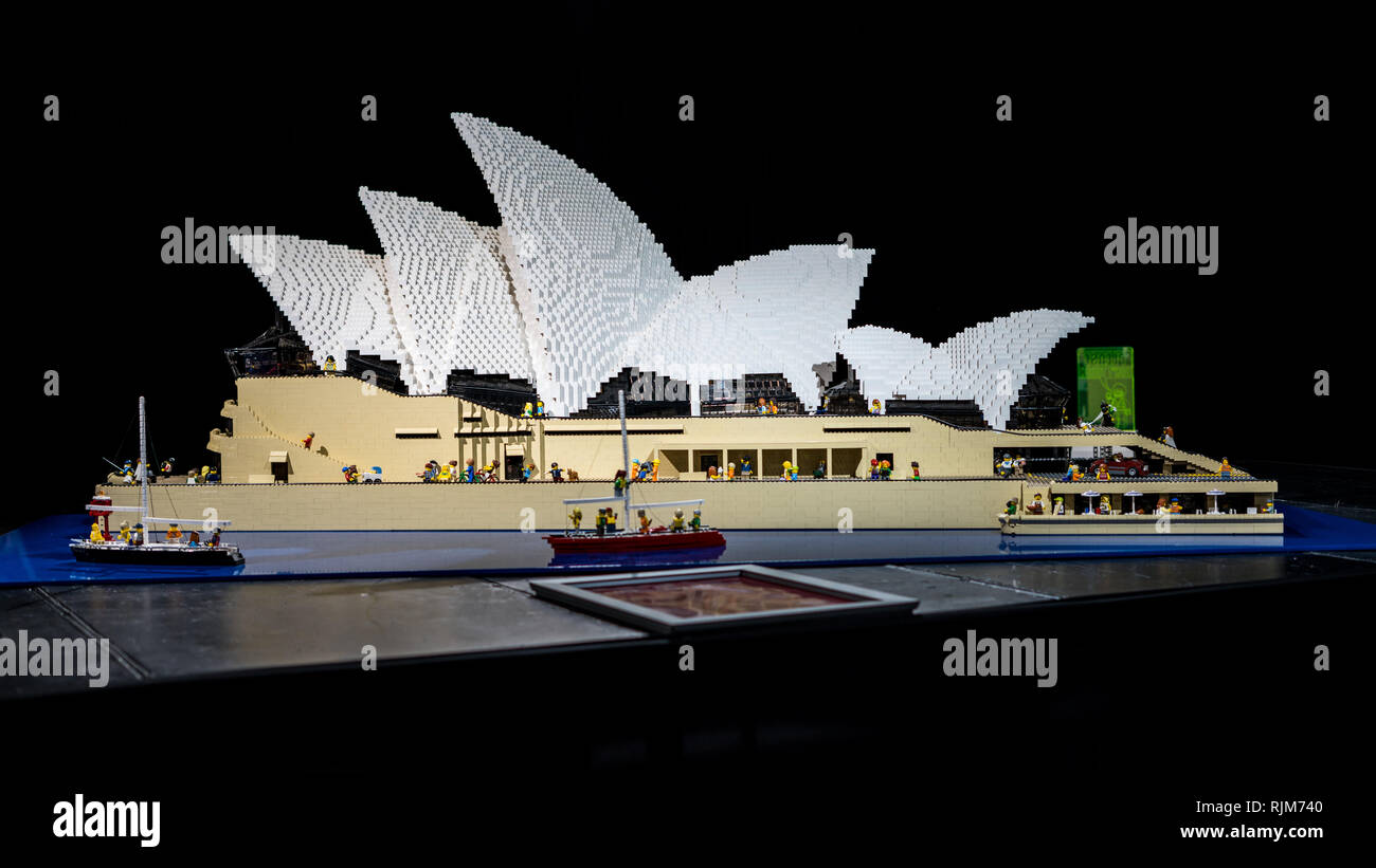 A realistic brick built Lego model of the Sidney Opera House created by ... A realistic brick built Lego model of the Sidney Opera House created by ...