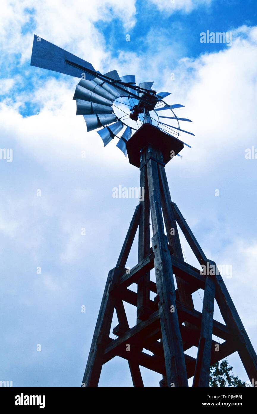 Farm windmill, USA Stock Photo - Alamy