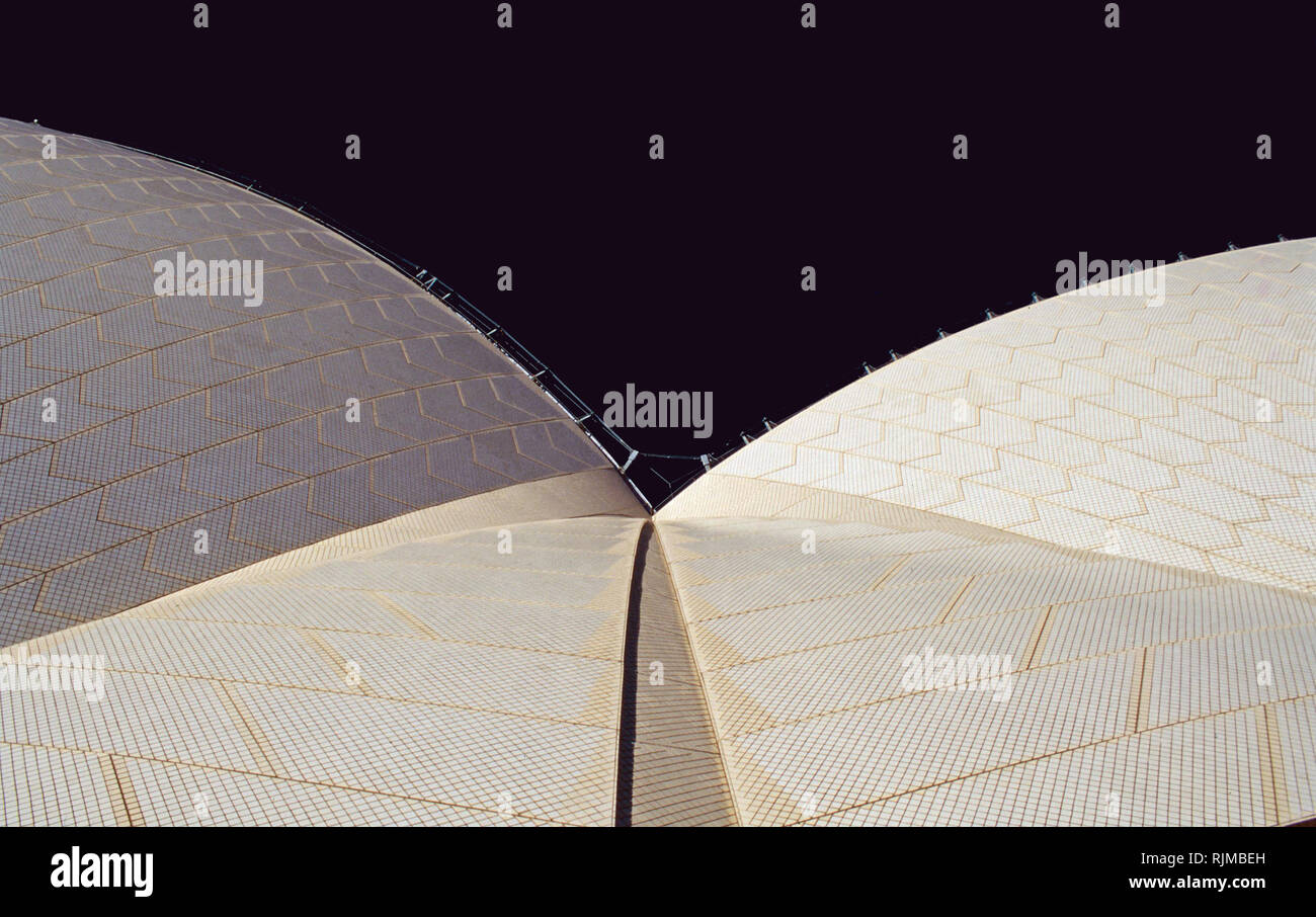 Roof tiles sydney opera house hi-res stock photography and images - Alamy