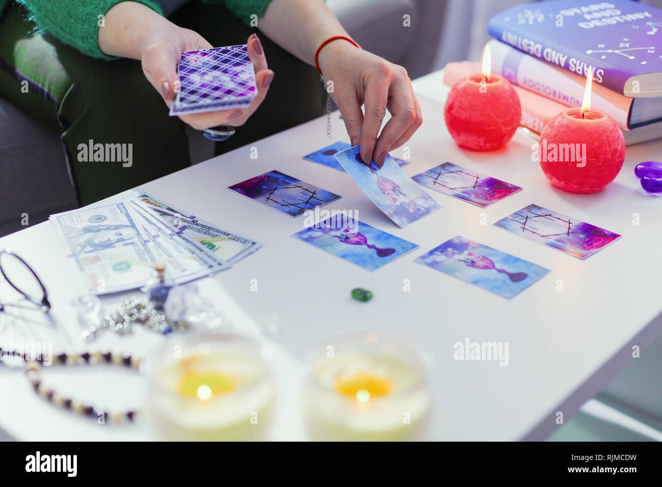 Magic beads hi-res stock photography and images - Alamy