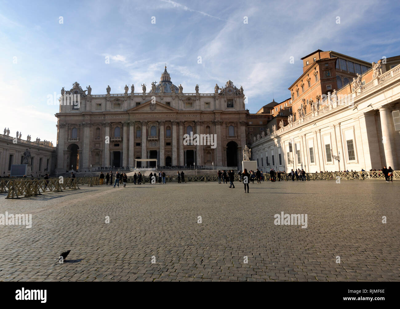 Piazza San Pietro - St. Peter's Square in Rome Stock Photo - Alamy